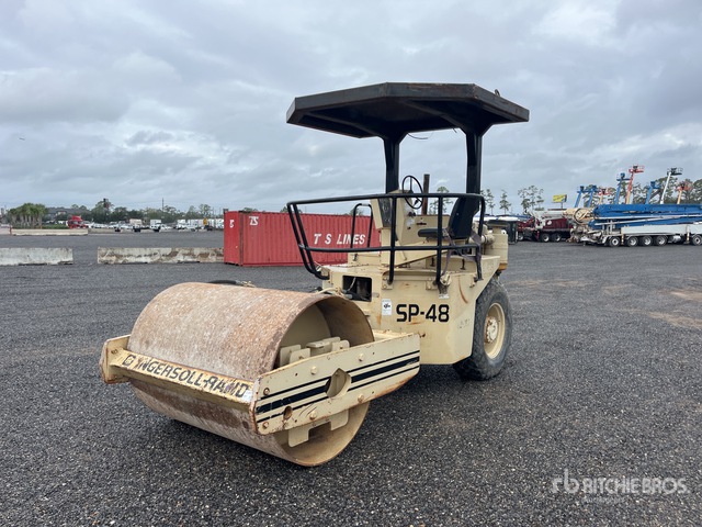 1983 Ingersoll Rand SP-48 Smooth Drum Compactor | Ritchie Bros. Auctioneers