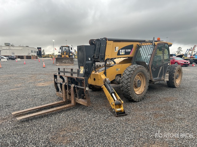 2018 Cat TL1255D Telehandler | Ritchie Bros. Auctioneers