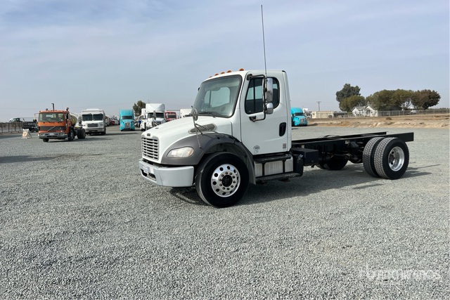 2015 Freightliner M2 106 4x2 Cab and Chassis | Ritchie Bros. Auctioneers