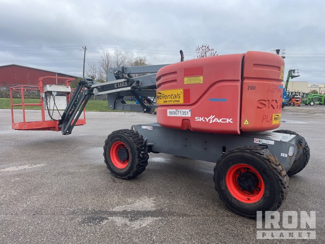 Skyjack SJ46AJ 4WD Diesel Articulating Boom Lift in Neenah, Wisconsin ...