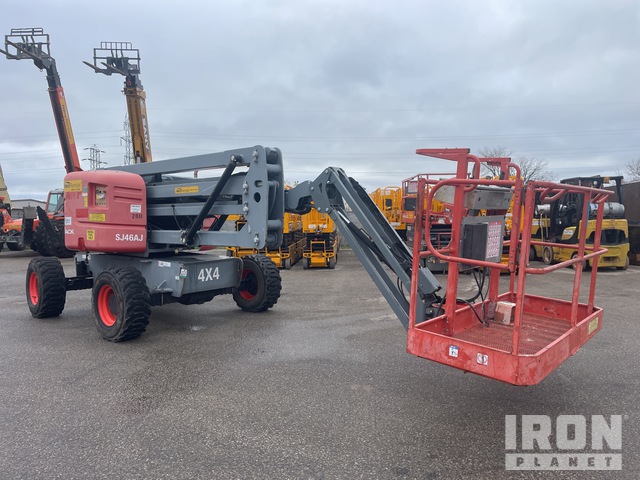 Skyjack SJ46AJ 4WD Diesel Articulating Boom Lift in Neenah, Wisconsin ...
