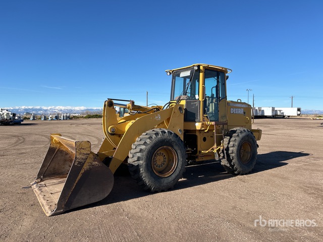 1999 John Deere 544H Chargeuse sur roues | Ritchie Bros. Auctioneers