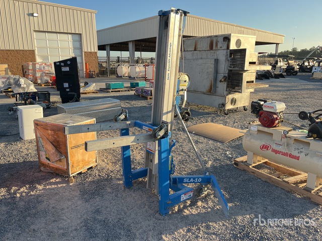 2020 Genie SLA10 Material Hoist | Ritchie Bros. Auctioneers