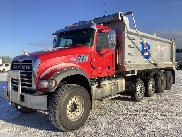 2022 Mack GR104F 10x4 Quad/A Camión dumper | Ritchie Bros. Auctioneers