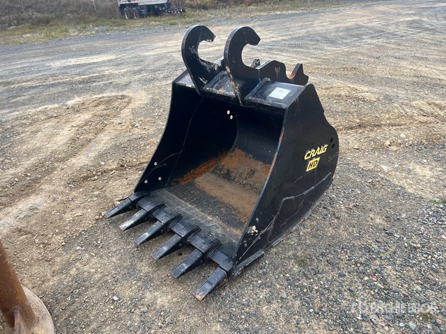 Craig 42 in Q/C Excavator Bucket | Ritchie Bros. Auctioneers