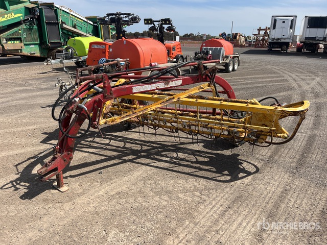 New Holland Super 56 2400 mm Tow-Behind Wheel Roller Bar Hay Rake ...