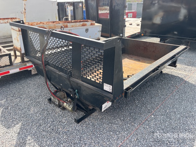 EZ Dumper 8 Ft 6 In Slide-In Dump Bed | Ritchie Bros. Auctioneers