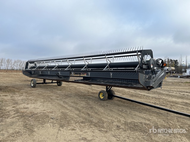 Agco 5200 36 ft Draper Windrower Header | Ritchie Bros. Auctioneers