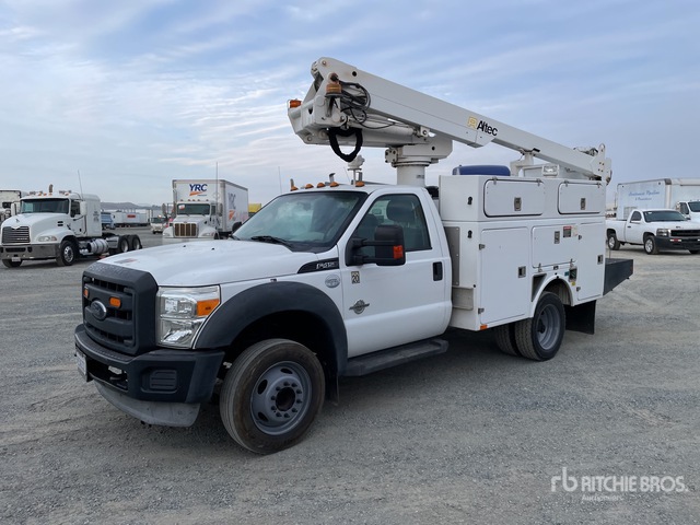 Altec AT235 35 ft on 2014 Ford F-450 XL 4x2 Bucket Truck | Ritchie Bros ...