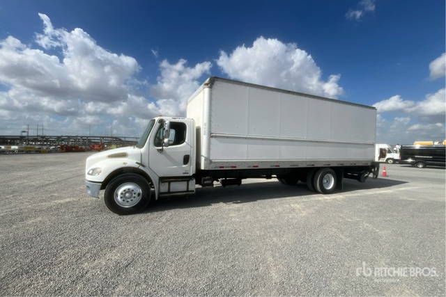 2005 Freightliner M2106 4x2 Van Truck | Ritchie Bros. Auctioneers