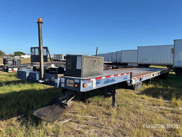 2013 Landoll 330 48 ft S/A Sliding Axle Trailer | Ritchie Bros. Auctioneers