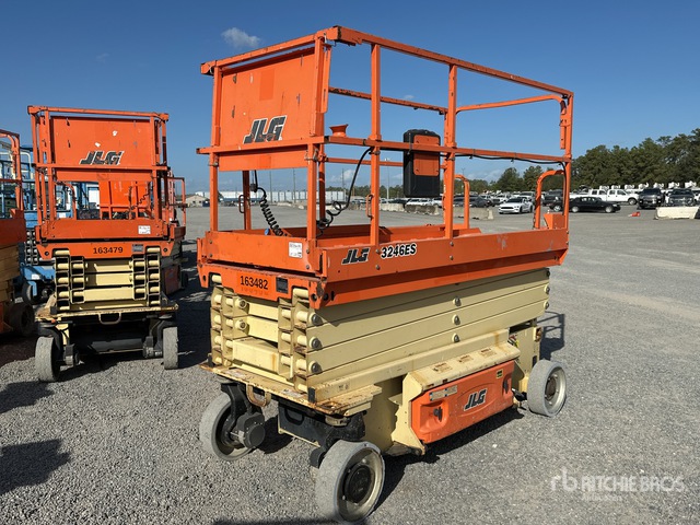 2017 JLG 3246ES Electric Scissor Lift | Ritchie Bros. Auctioneers