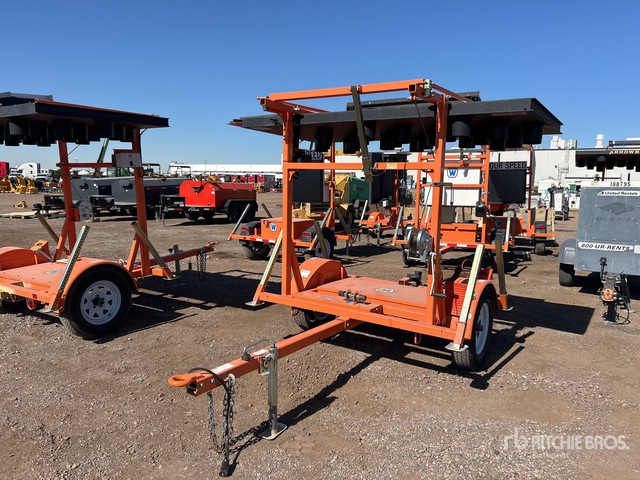 2017 Wanco WTSP Solar Panneau fléché | Ritchie Bros. Auctioneers