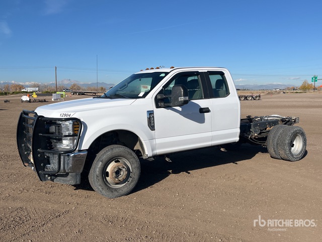 2019 Ford F-350 XL 4x4 Extended Cab Cab and Chassis | Ritchie Bros ...