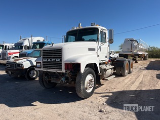 1999 Mack CH613 6x4 T/A Day Cab Truck Tractor in Kermit, Texas, United ...