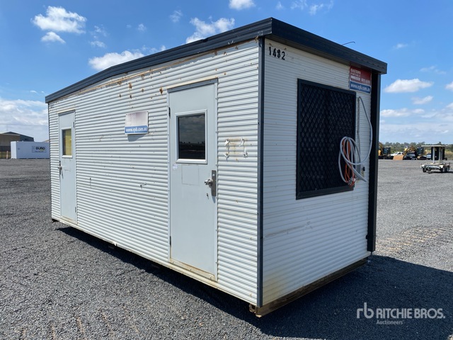 Eastern Portable Buildings 6 m x 2.4 m Skid-Mounted Mobile Office ...