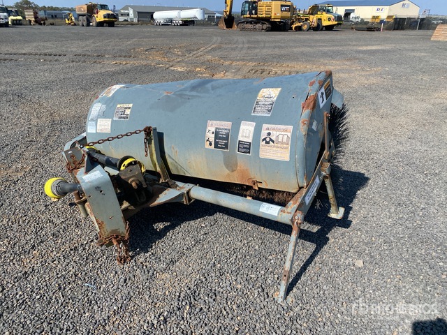 2100 mm 3-Point Broom | Ritchie Bros. Auctioneers