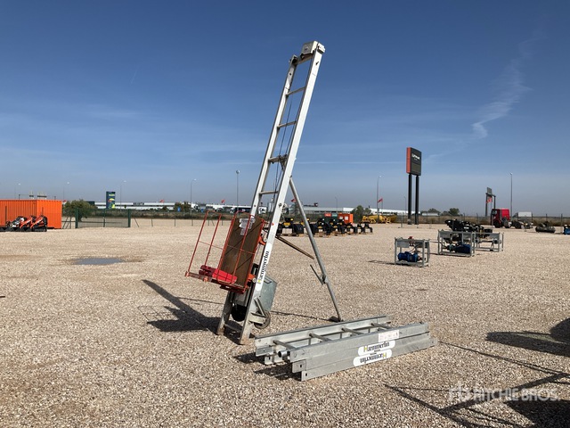 1991 Maxial Kwik A IJ Material Lift | Ritchie Bros. Auctioneers