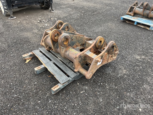 GRYB 50 in Wheel Loader Quick Coupler | Ritchie Bros. Auctioneers