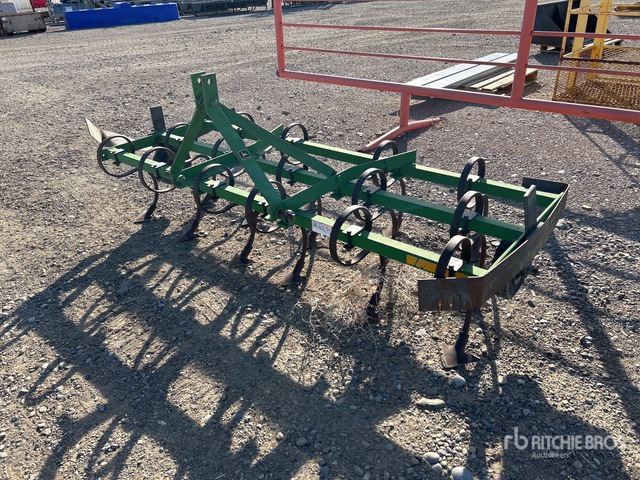 John Deere 90 in 3-Point Cultivator | Ritchie Bros. Auctioneers