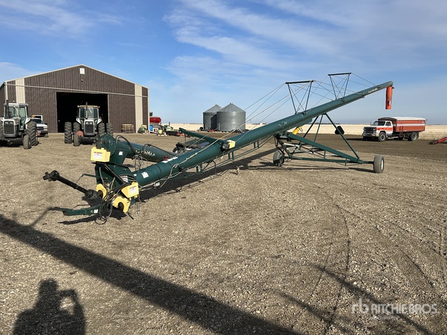 2012 NuVision 4385 GrainMax 13 in x 85 ft Swing Vis sans fin à grain ...