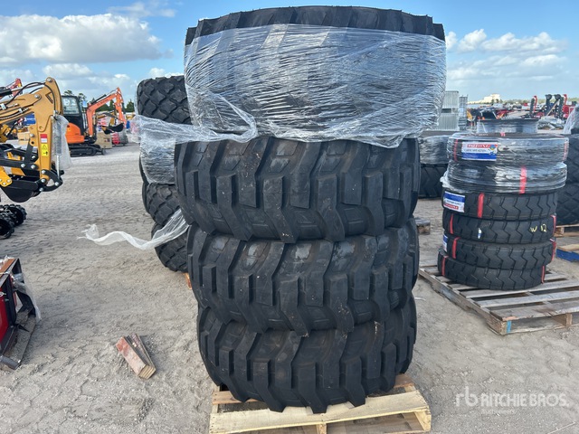 Quantity of (4) Honour 19.5L-24 Tires | Ritchie Bros. Auctioneers