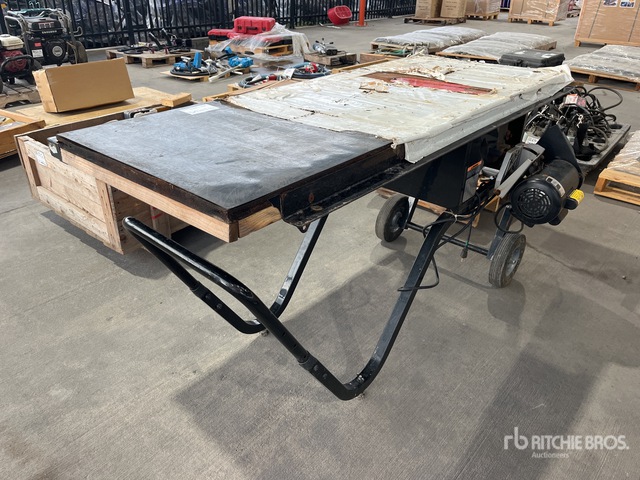 Saw Stop CNS175 Table Saw | Ritchie Bros. Auctioneers