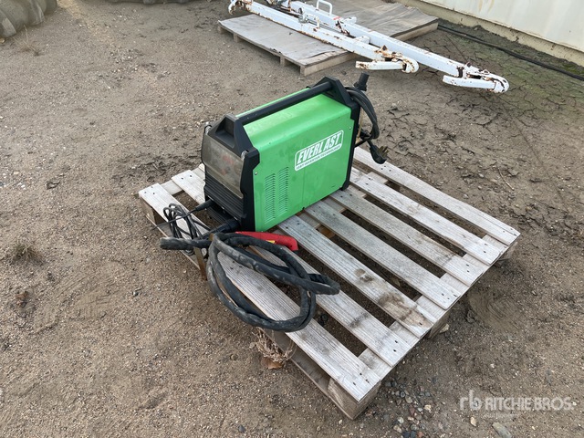 Everlast Powerplasma 60s Plasma Cutter | Ritchie Bros. Auctioneers