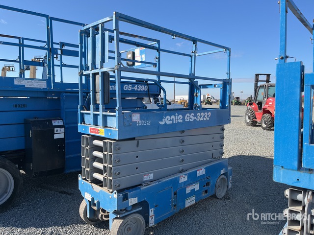 2018 Genie GS3232 Electric Scissor Lift | Ritchie Bros. Auctioneers