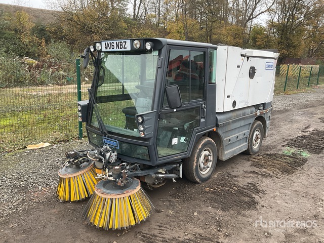 2016 Schmidt Swingo 200+ Sweeper Truck | Ritchie Bros. Auctioneers