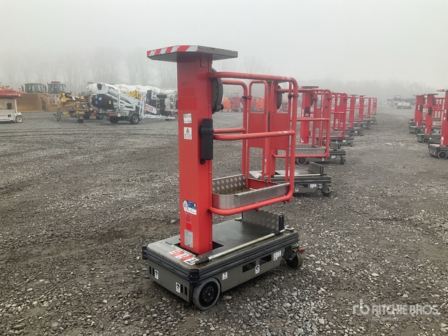 2018 Power Towers Eco lift Plateforme élévatrice à mât vertical ...