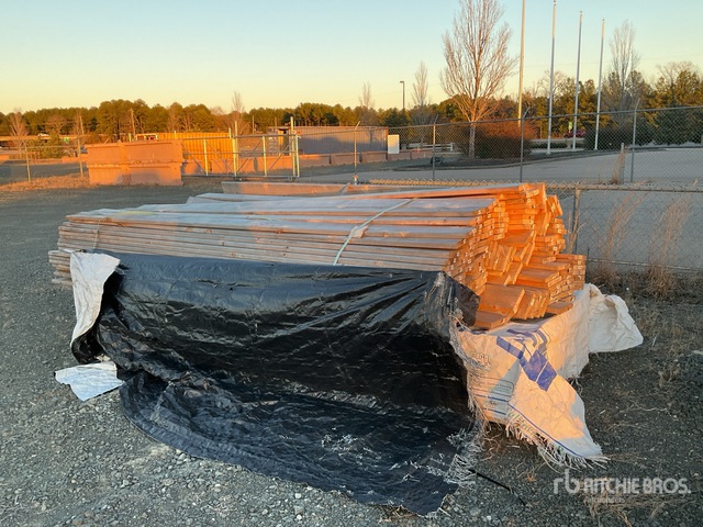 Quantity of (2) Bundles 5/4 in x 6 in x 10 ft Cedar Decking Lumber ...