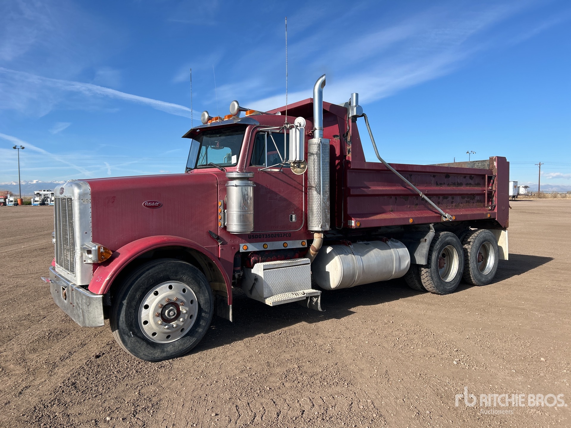 1990 Peterbilt 378 6x4 T/A Camión dumper | Ritchie Bros. Auctioneers