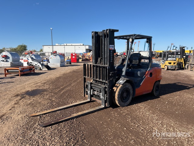 2019 Toyota 8FG45U 8550 lb Pneumatic Tire Forklift | Ritchie Bros ...
