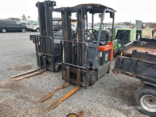 2011 Toyota 7FBCU18 2900 lb Electric Forklift | Ritchie Bros. Auctioneers