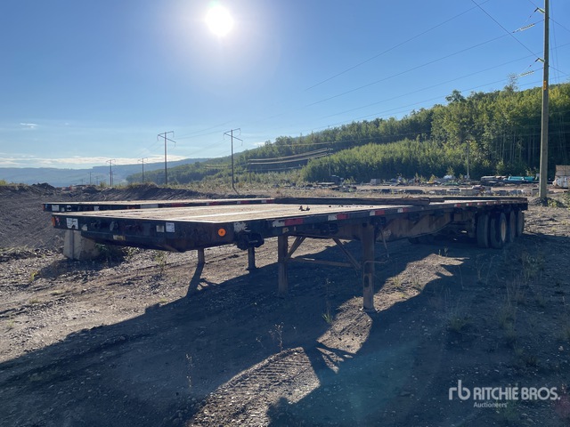 2011 Fontaine 53 ft Tri/A Flatbed Trailer | Ritchie Bros. Auctioneers