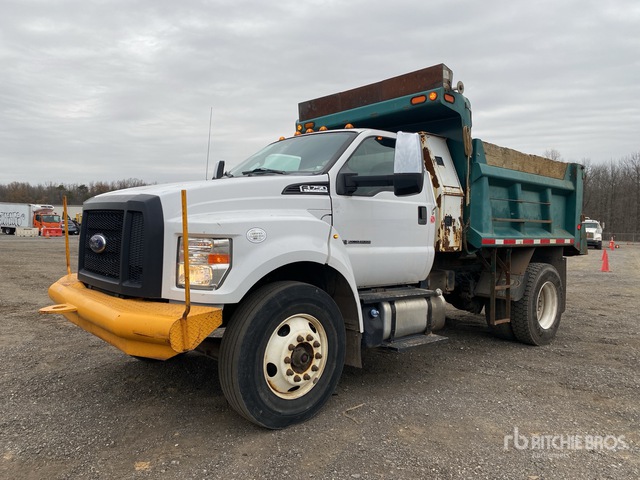 2016 Ford F-750 4x2 Flatbed Dump Truck | Ritchie Bros. Auctioneers