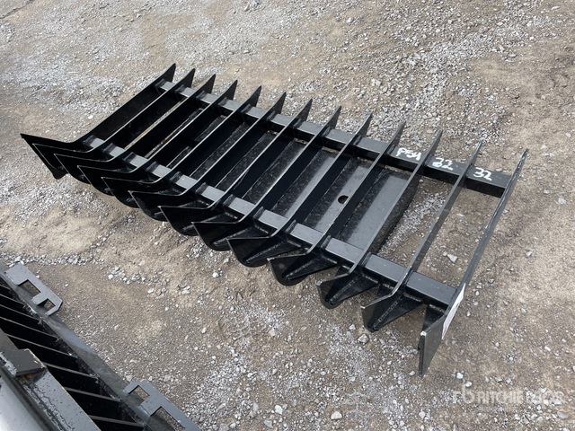 Kit Containers 69 in Ripper para minicargadora | Ritchie Bros. Auctioneers