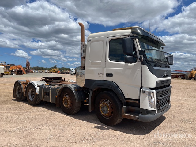 2016 Volvo FM13 8x4 Twin-Steer T/A Sleeper Truck Tractor | Ritchie Bros ...