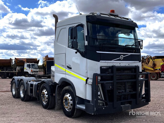 2017 Volvo FH13 8x4 Twin-Steer T/A Sleeper Truck Tractor | Ritchie Bros ...