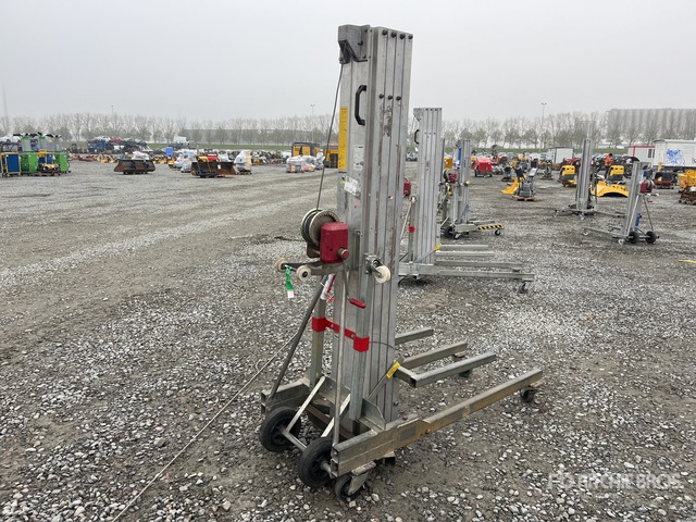 2008 Bocker LM750 Material Hoist | Ritchie Bros. Auctioneers