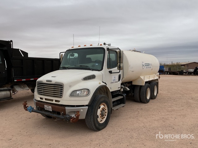 2012 Freightliner M2 106 4000 gal 6x4 Camion à eau | Ritchie Bros ...