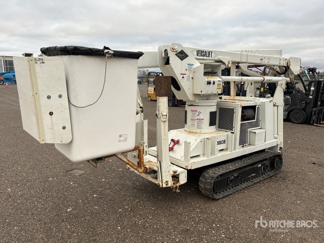 2012 Versalift SST-40-EIH Crawler Diesel Articulating Boom Lift ...