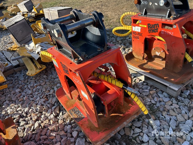 2023 Allied 1600 29 in Plate Compactor Attachment | Ritchie Bros ...