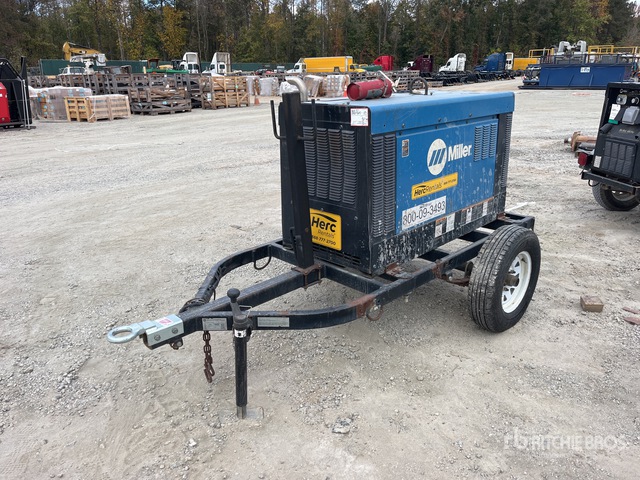 2016 Miller Big Blue 400 Pro Mobile Engine Driven Welder | Ritchie Bros. Auctioneers