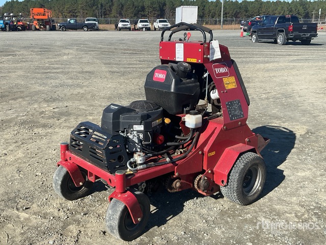 2022 Toro 29521 Ride-On Aerator | Ritchie Bros. Auctioneers