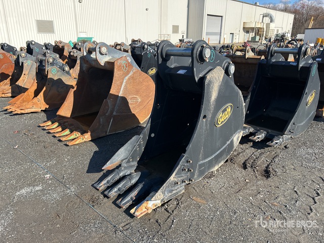 2019 Geith SK350LC 30 In Godet d'excavatrice | Ritchie Bros. Auctioneers