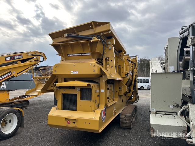 2022 Screen Machine 612T Tracked Trommel Screen | Ritchie Bros. Auctioneers