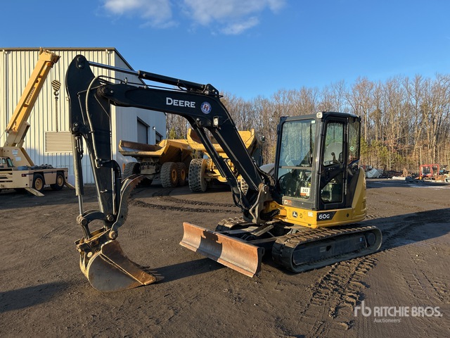 2021 John Deere 60G Mini pelle hydraulique | Ritchie Bros. Auctioneers
