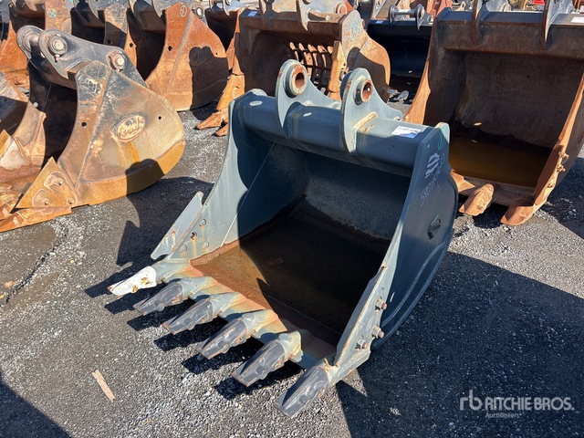 2019 Hensley 42 in Excavator Bucket | Ritchie Bros. Auctioneers